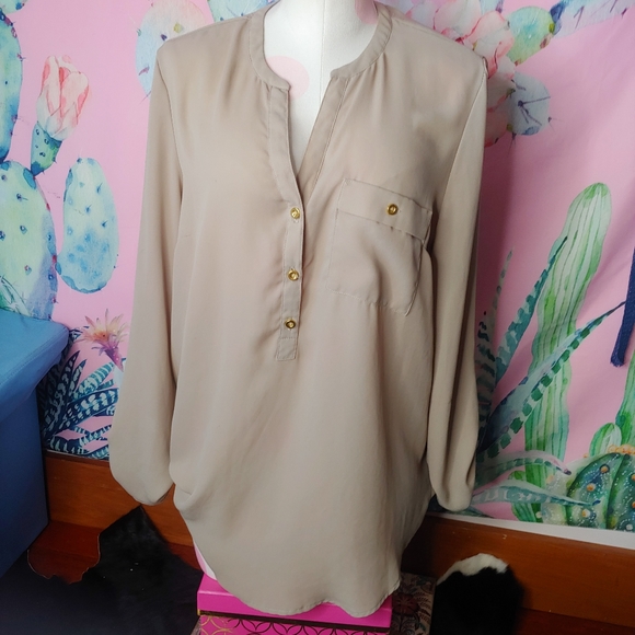 Zac & Rachel | Tops | Zax Rachel Roll Tab Tan Sheer 34 Blouse L | Poshmark